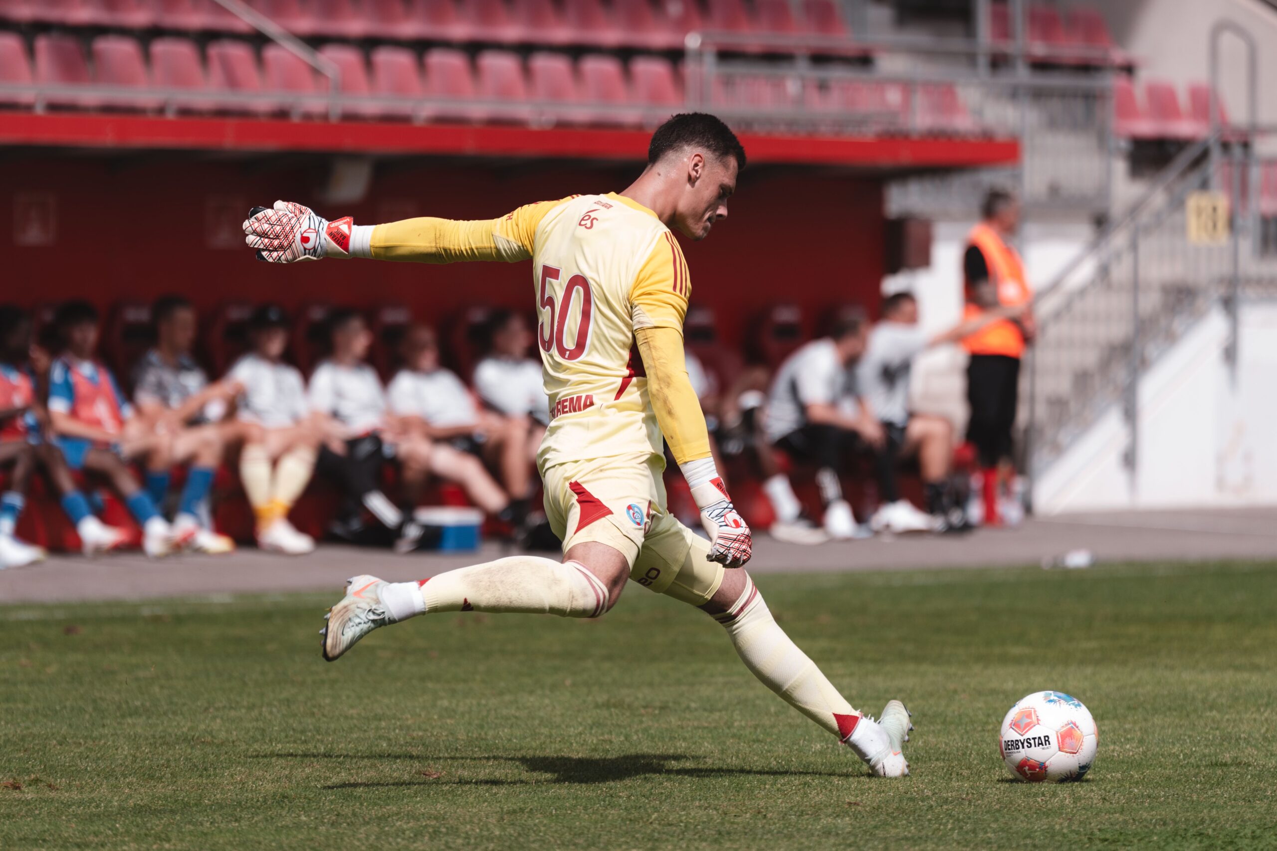 OFFICIEL. Stefan Bajic valide son essai et signe au Racing — Alsa ...